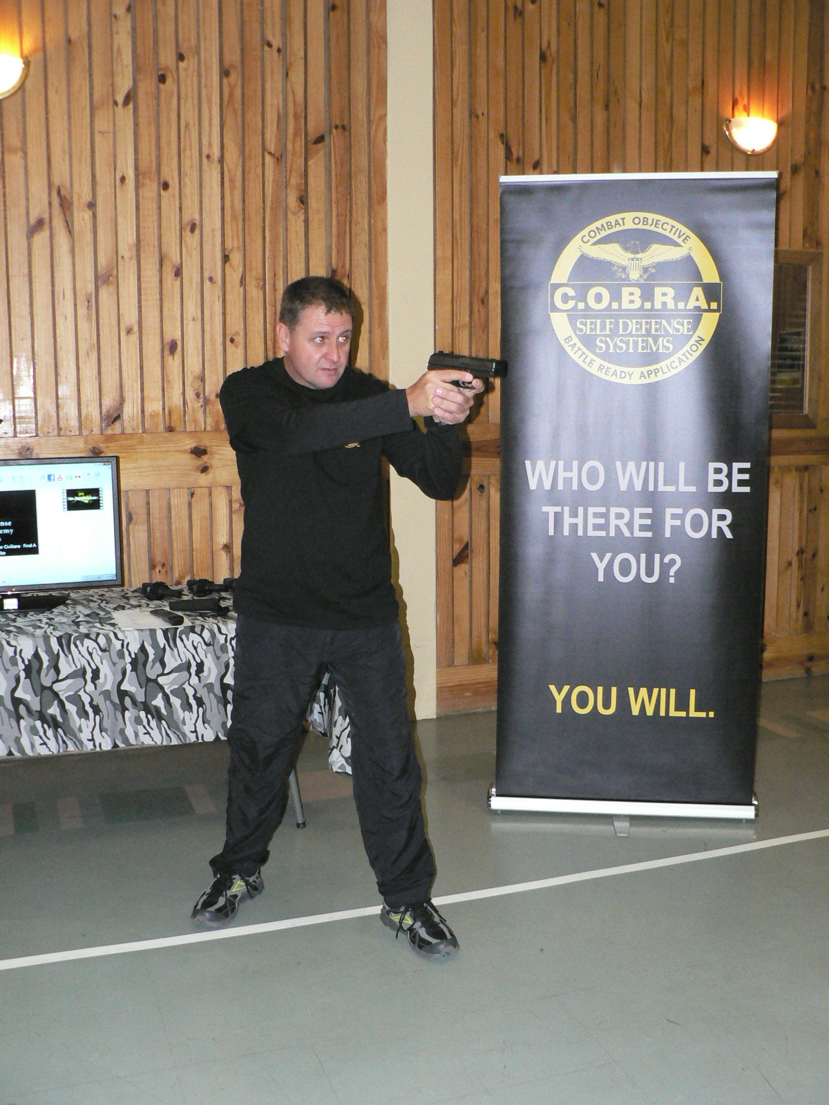 leoncobragun - C.O.B.R.A. Self-Defense Professional